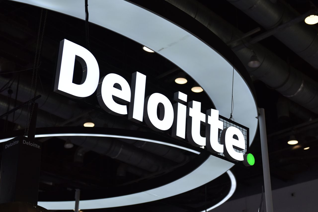 Deloitte Hiring Analyst – Analytics Engineering 2025 | Delhi - Placement Drive